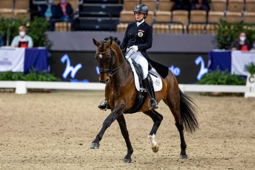 Szilvásvárad: Timna Valenta-Zach gewinnt Weltcup-Kür, Astrid Neumayer ...