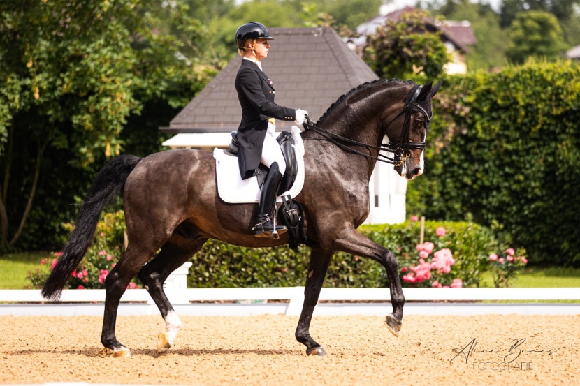 Doppelter-Heimsieg beim letzten Olympia-Test für Victoria Max-Theurer