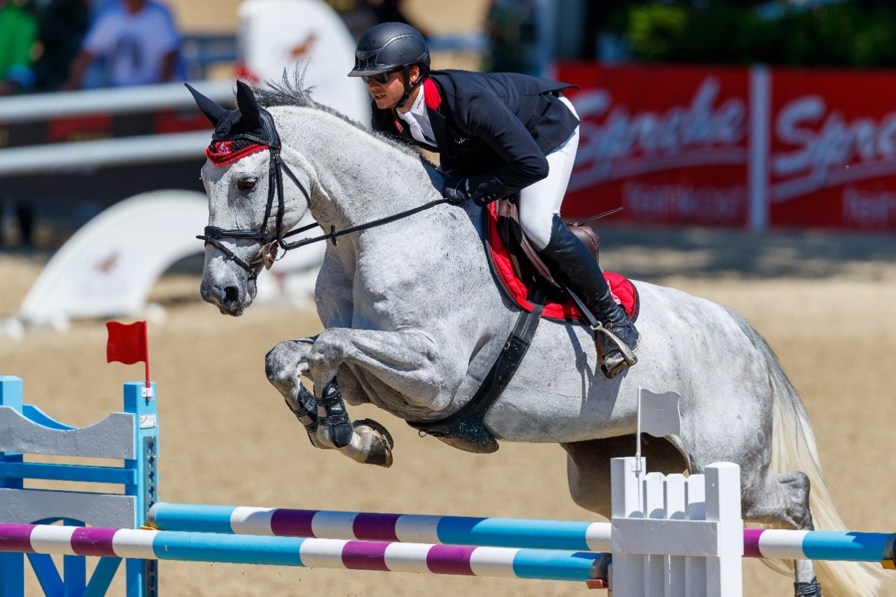 Willi Fischer gewinnt Zwei-Sterne-Auftaktbewerb in Treffen