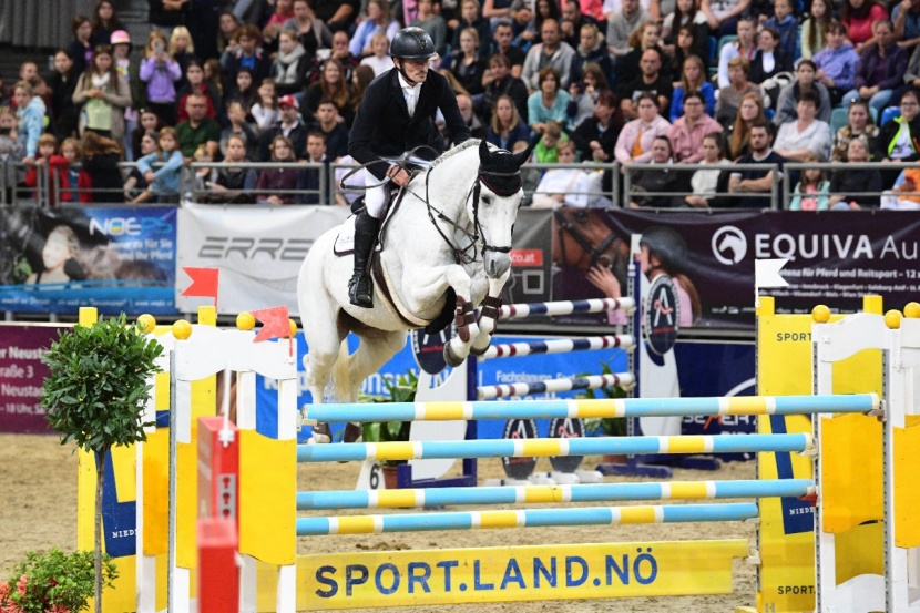 Stefan Eder gewinnt nach 16 Jahren wieder Großen Preis in der Arena Nova