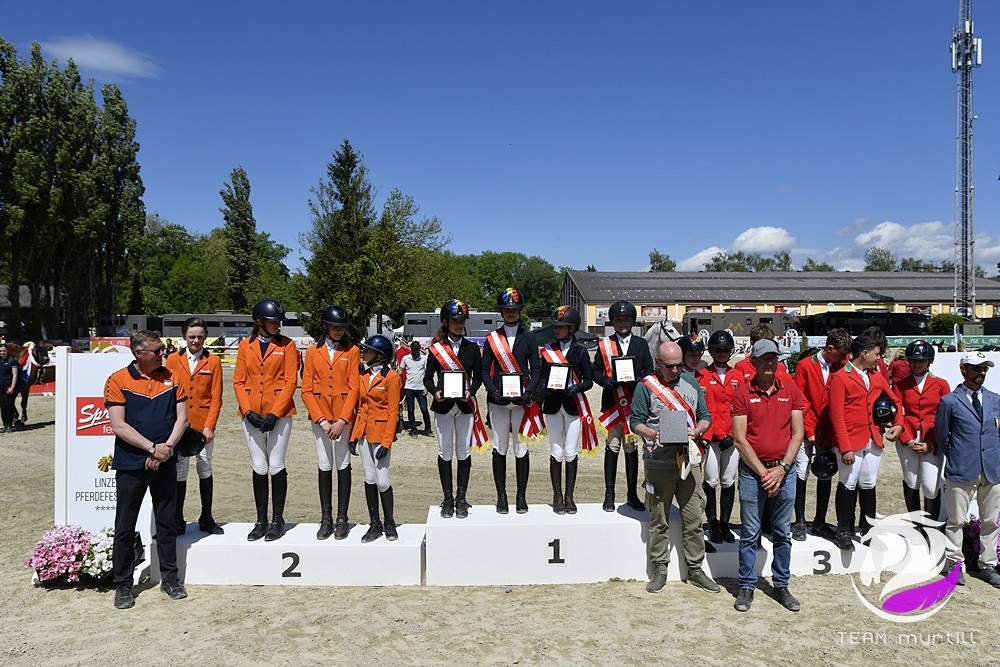 Nachwuchs-CSIO Linz: Siege für Rumänische Children und Schweizer Ponyreiter