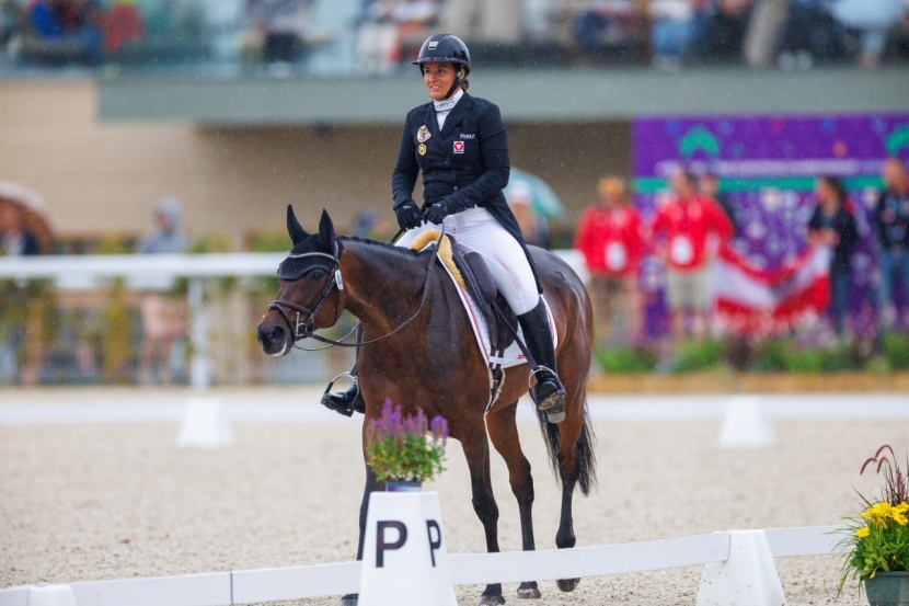 Le Pin au Haras: Lea Siegl nervenstark im Regen
